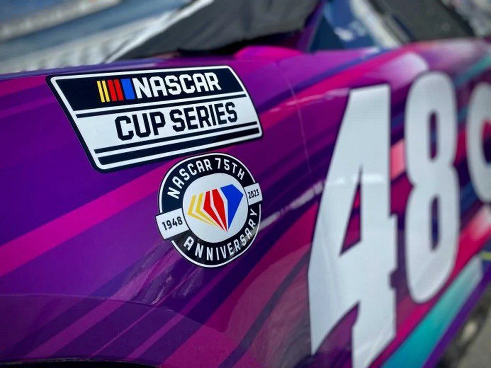 NASCAR Adopts Driver's Eye Helmet Cam Tech
